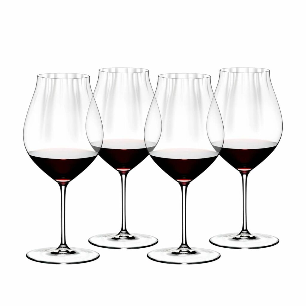 Le Pinot Noir, Le Cépage Typique De La Bourgogne | Vessièere Cristaux